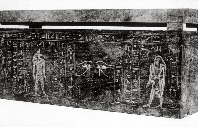 Tomb KV20